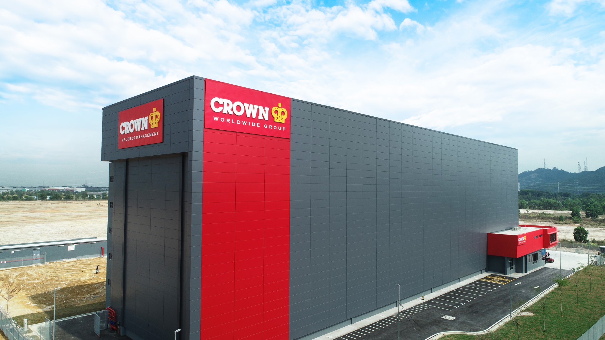 Commercial Storage Solution | Crown Workspace SG