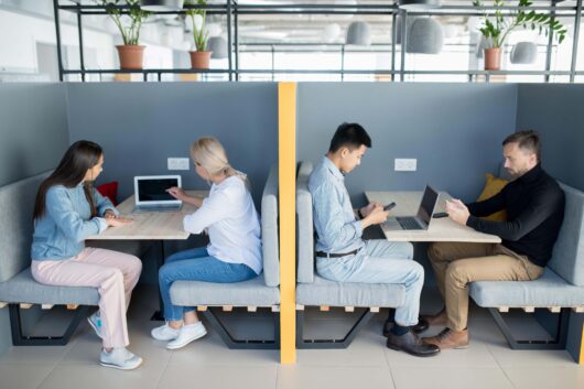 Maximizing Office Efficiency: A Guide to 5 Popular Office Layouts